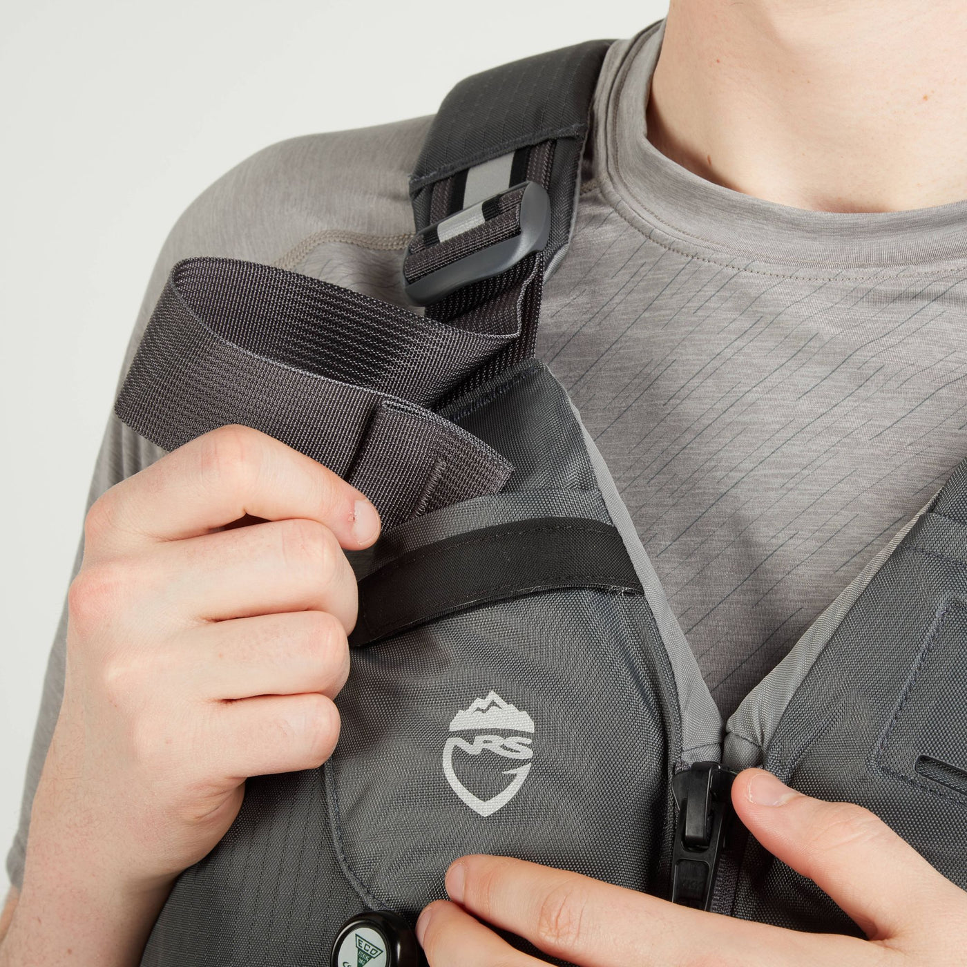 NRS Chinook Fishing PFD – Fishing Online