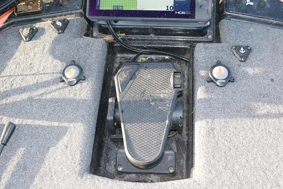 Power-Pole Anchor Wireless Foot Switch | Fishing Online